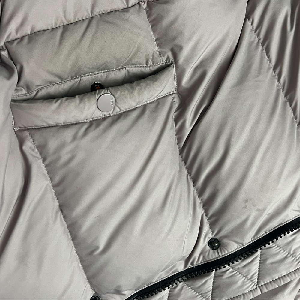 Aritzia Tna Super Puff Down Jacket - Gem